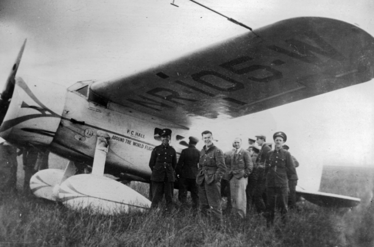 Wiley Post, First Solo Flight around the World - Flight Birds